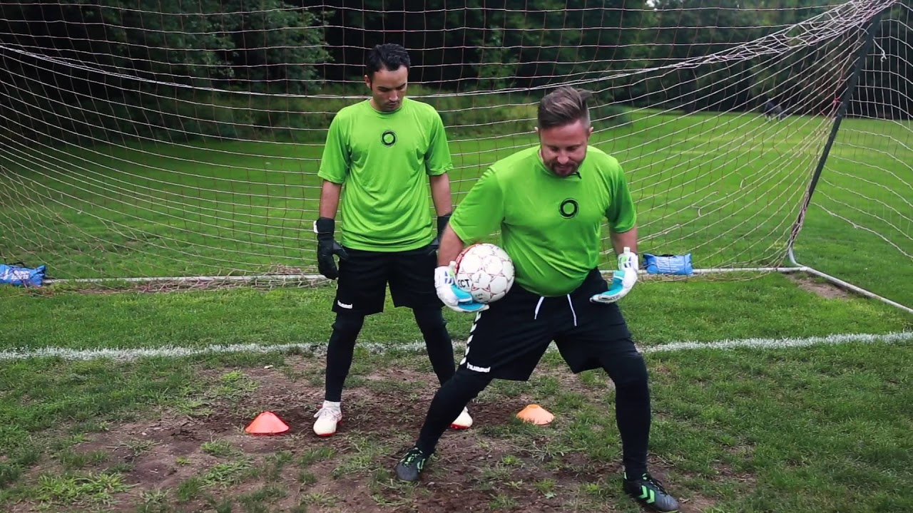 SoccerCoachTV – Featuring KeeperStop Low Diving Drill | US Soccer TV